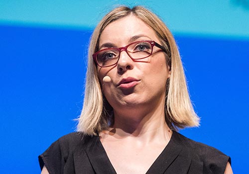 Simona Cotin - International JavaScript Conference